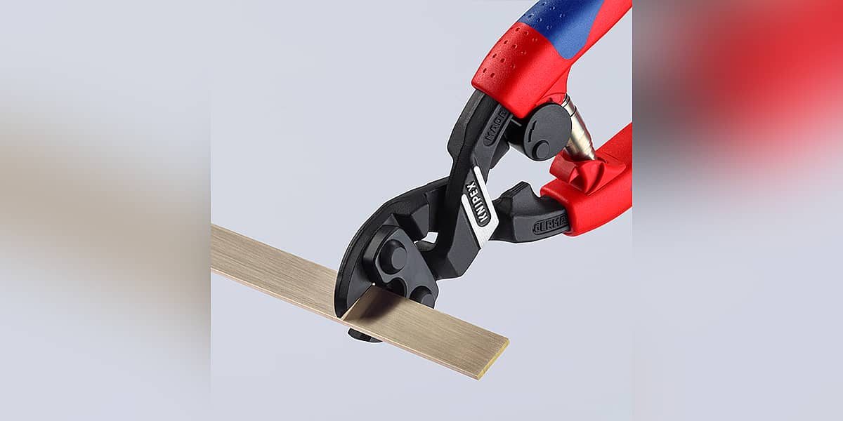 Angled Flush Cutter - The Association of the Wall and Ceiling Industry