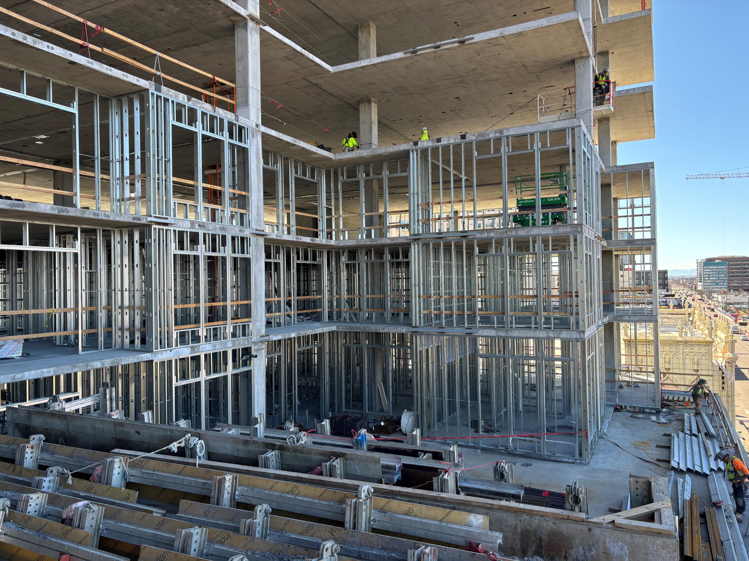 Expanding Your Solutions - Association of the Wall and Ceiling Industry